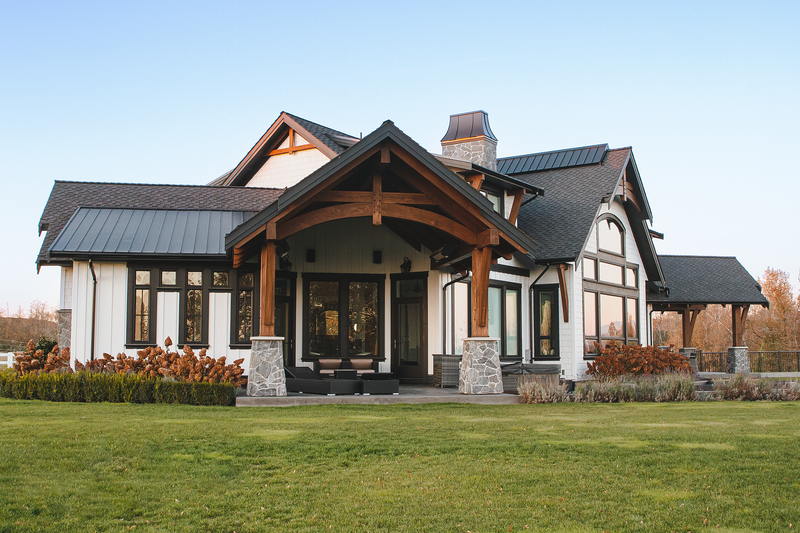 Craftsman Style House Plan - 3 Beds 2.5 Baths 3907 Sq/Ft Plan #1086-10 ...