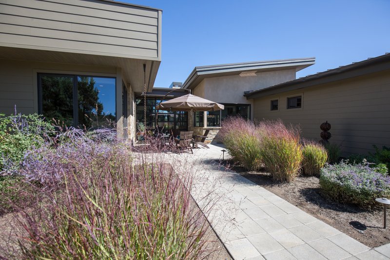 Contemporary Style House Plan - 4 Beds 5.5 Baths 4682 Sq/Ft Plan #892 ...